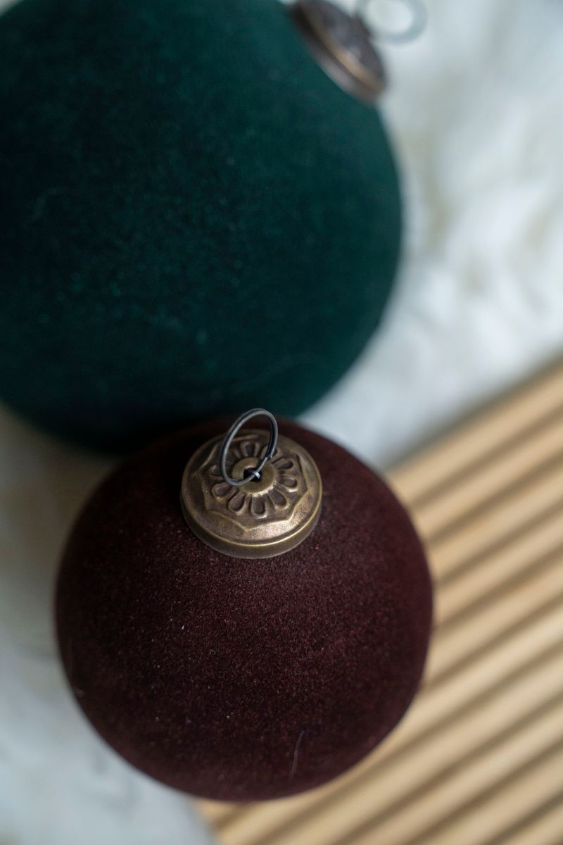 Julekule 10cm glass/velour - Brun - Designhandel.no